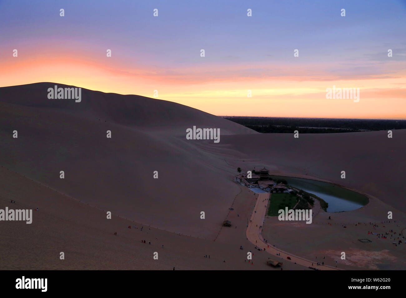 Crescent moon lake oasis hi-res stock photography and images - Alamy