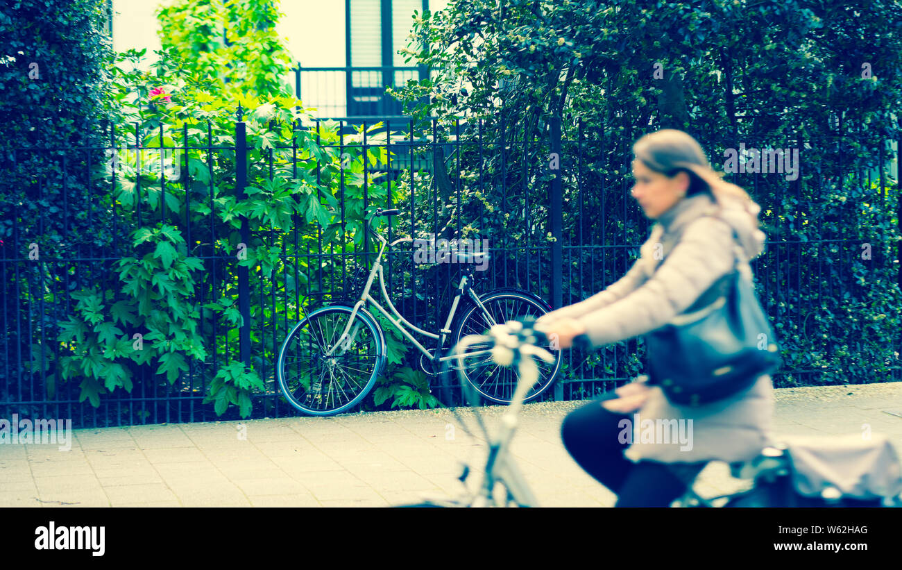 Going home from office hi-res stock photography and images - Alamy