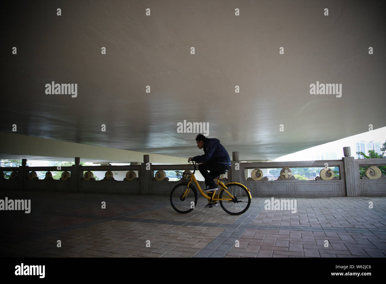 Stoops bridge hi-res stock photography and images - Alamy