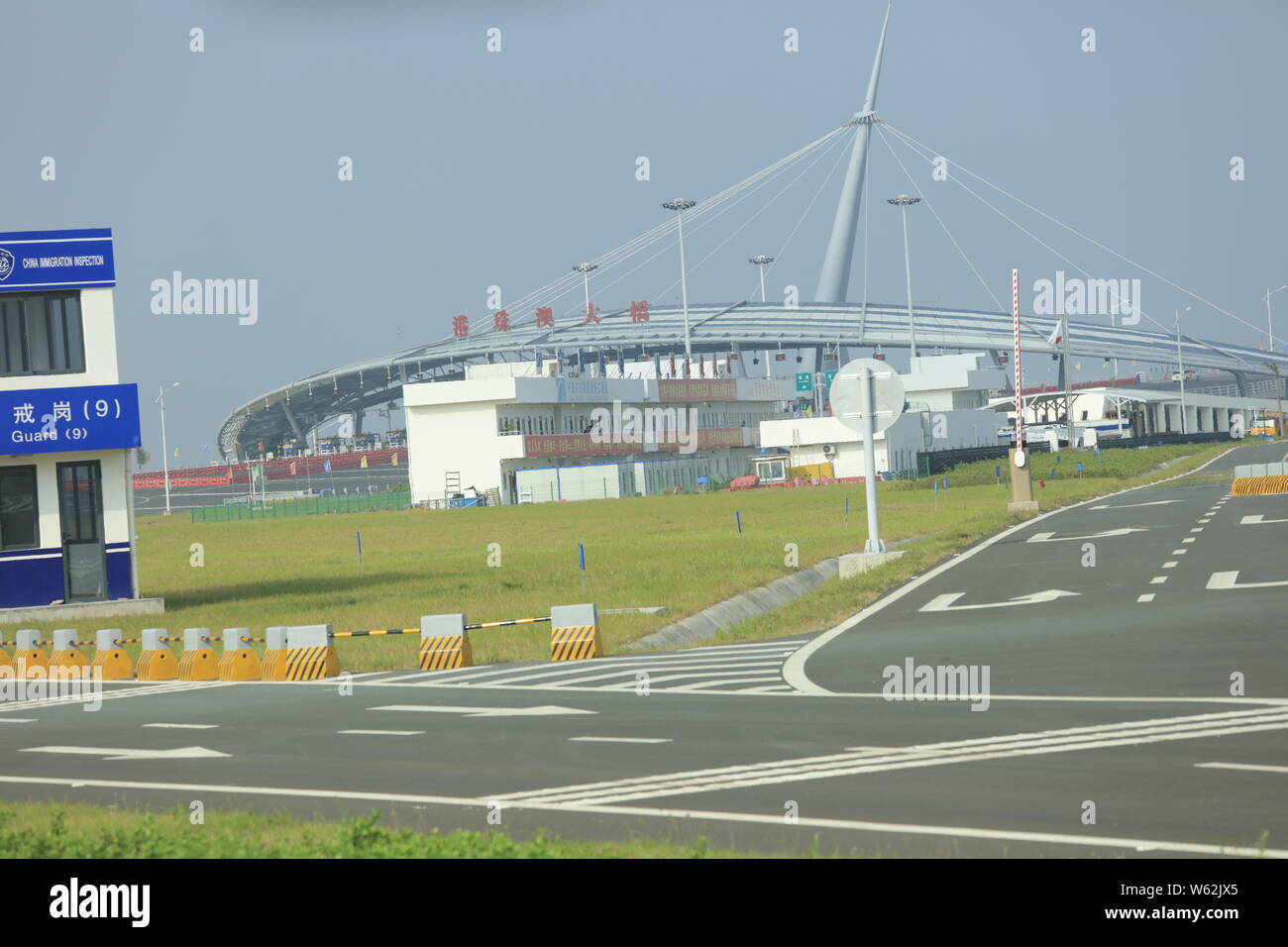 View of the Hong Kong-Zhuhai-Macau Bridge Zhuhai Port on the world's ...