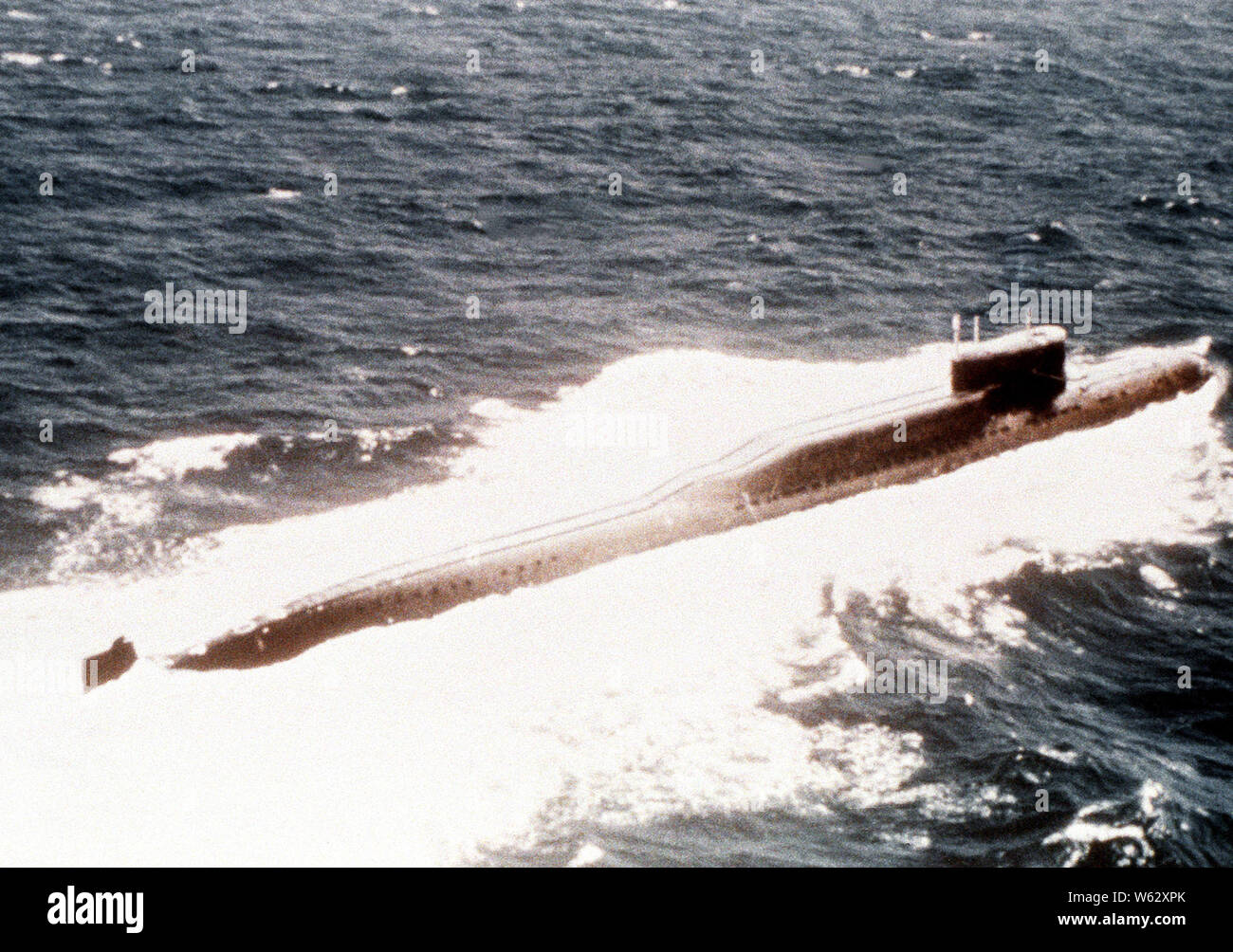 1982 - A starboard quarter view of a Soviet Delta class nuclear-powered ...