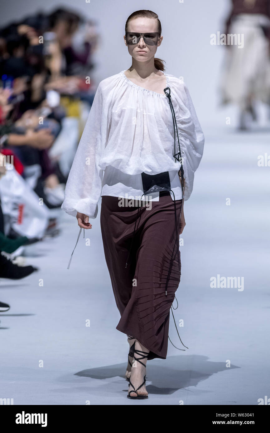 Chinese immi hi-res stock photography and images - Alamy