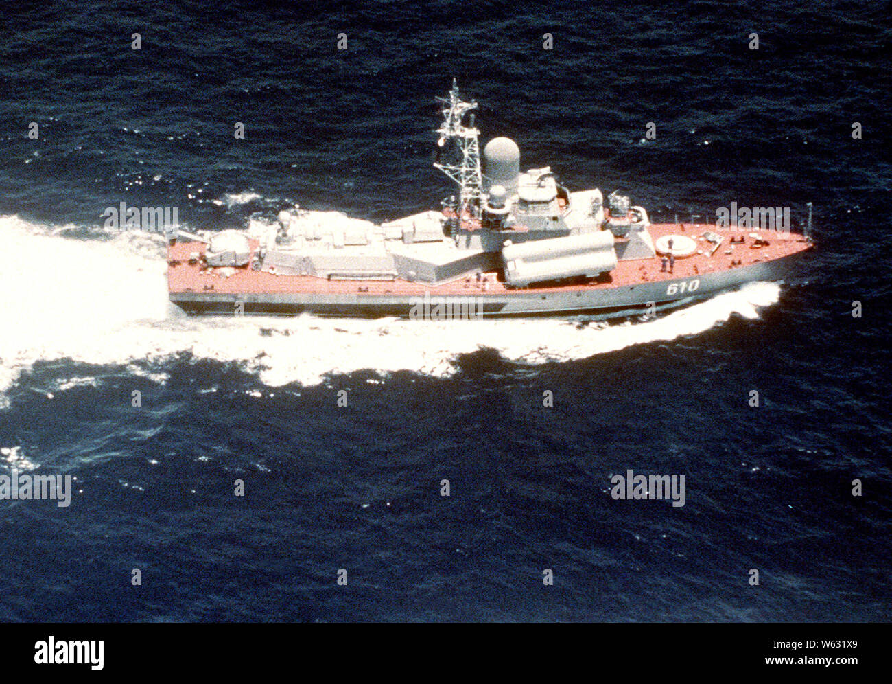 1982 - A starboard beam view of a Soviet Nanuchka Class guided missile ...