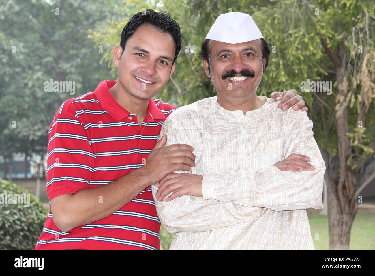 Indian father and son bonding hi-res stock photography and images - Alamy