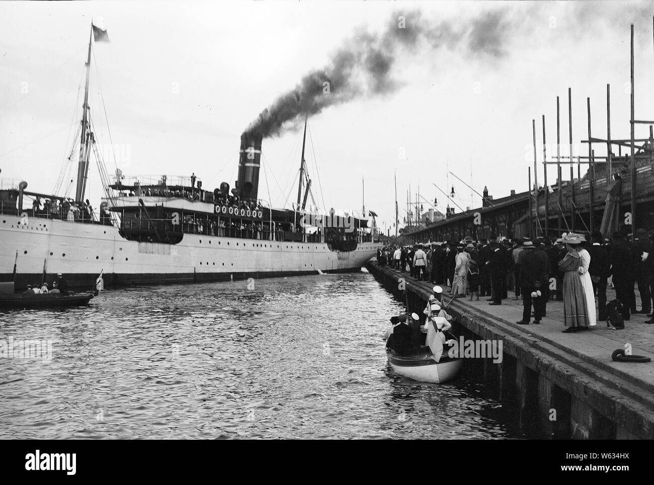 Steamship 1900 hi-res stock photography and images - Alamy