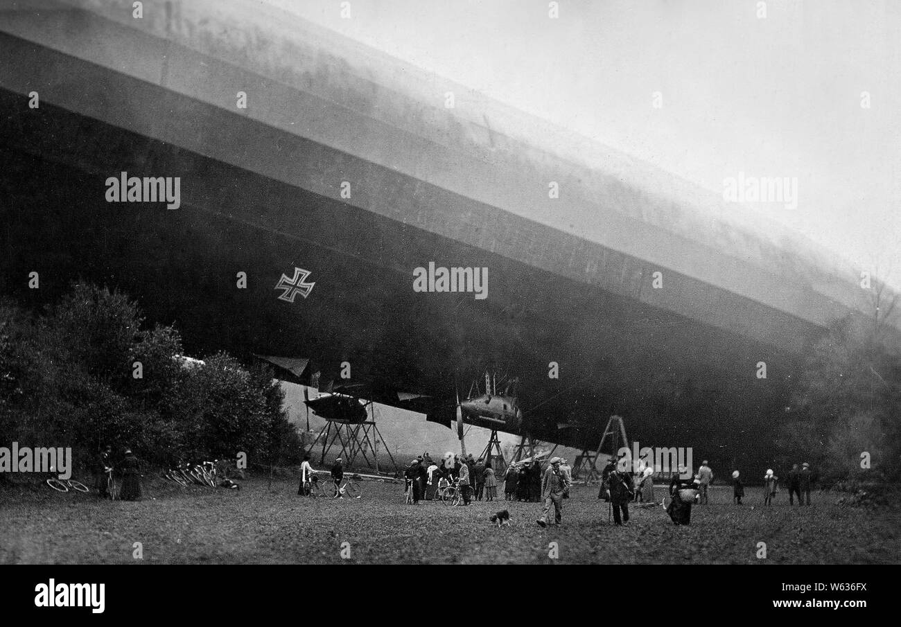 Crash of zeppelin hi-res stock photography and images - Alamy