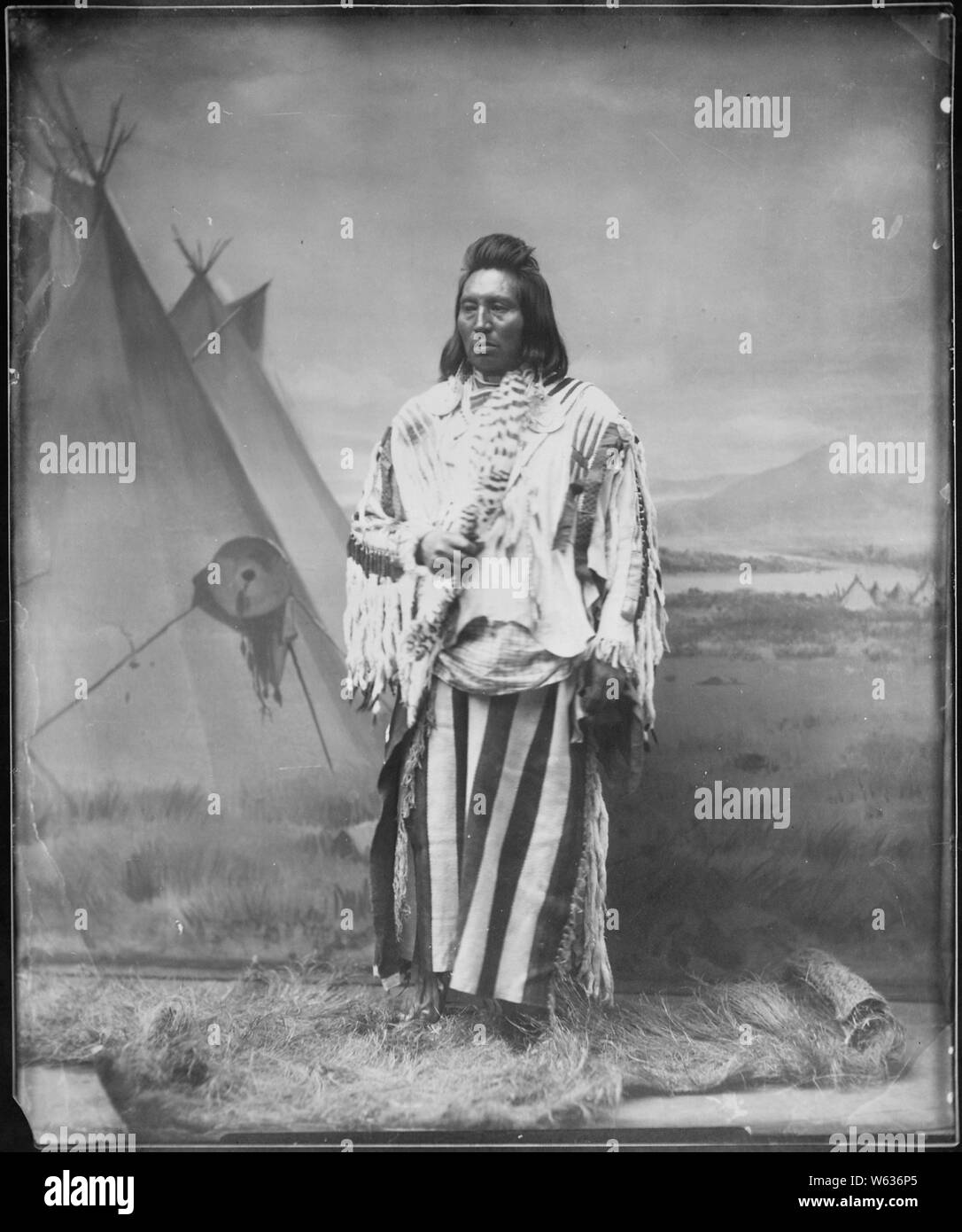 Chief Wolf Necklace, Paloos Stock Photo - Alamy