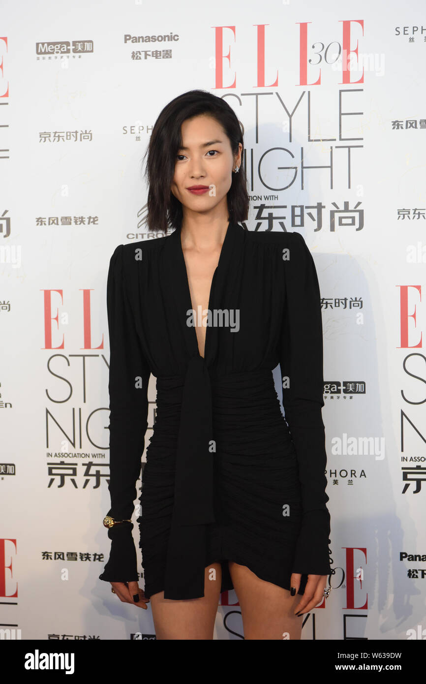 Chinese supermodel Liu Wen arrives on the red carpet for the "ELLE ...