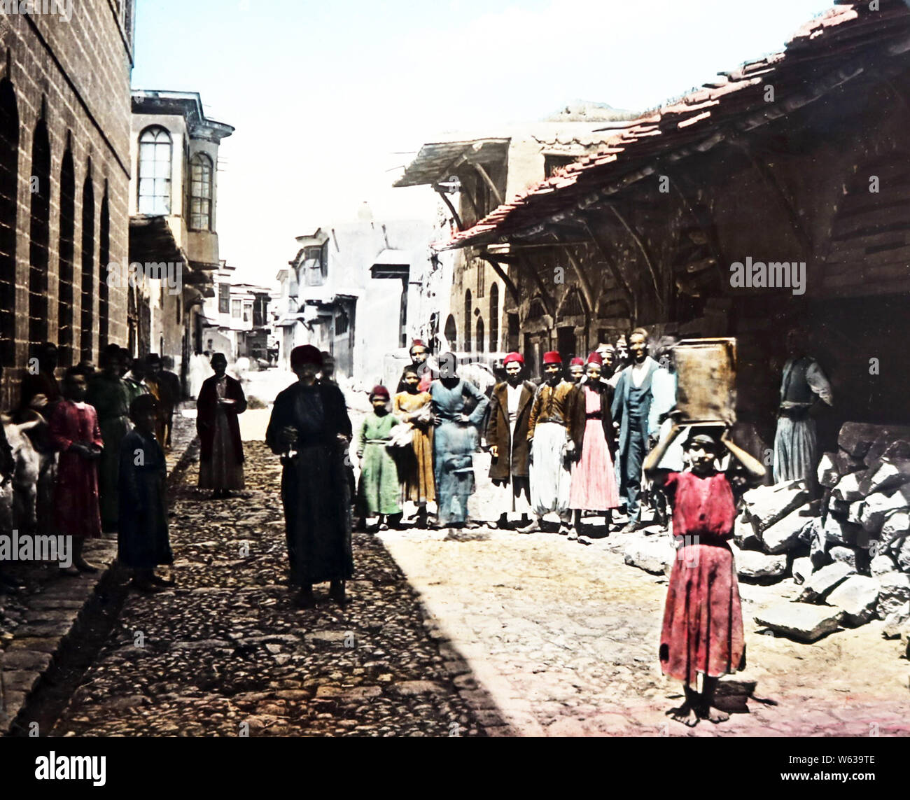 Damascus straight street hi-res stock photography and images - Alamy