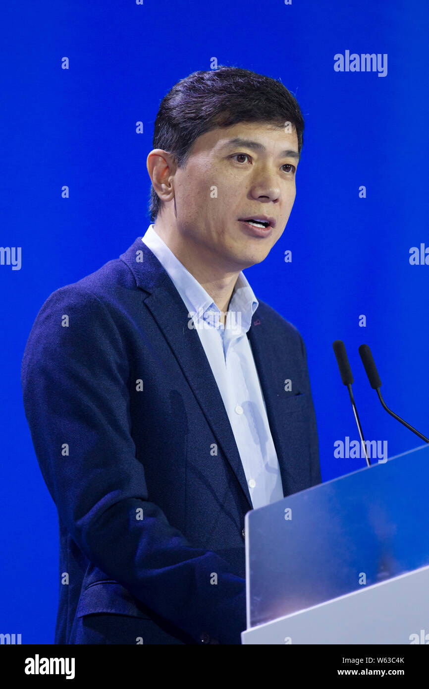 Robin Li Yanhong, Chairman and CEO of Baidu Inc., delivers a speech during the 2018 World ...