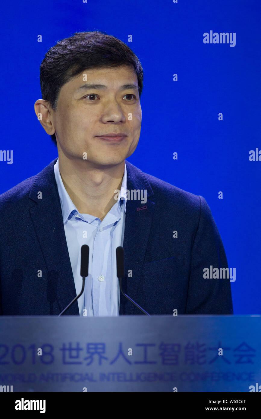 Robin Li Yanhong, Chairman and CEO of Baidu Inc., delivers a speech during the 2018 World ...
