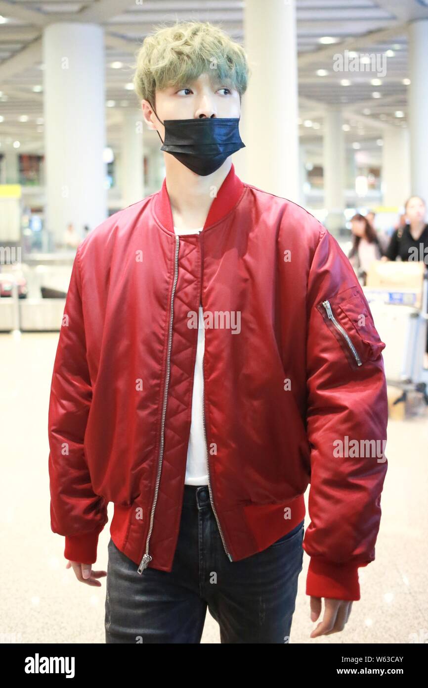 Lay zhang singer hi-res stock photography and images - Alamy