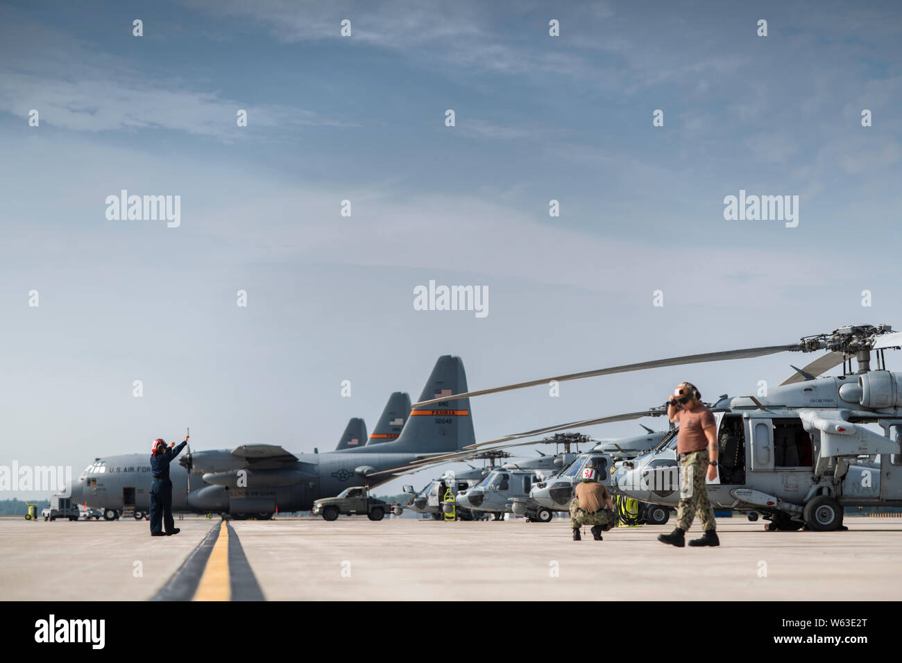 U.S. Navy aviation structural mechanics with the Helicopter Sea Combat ...
