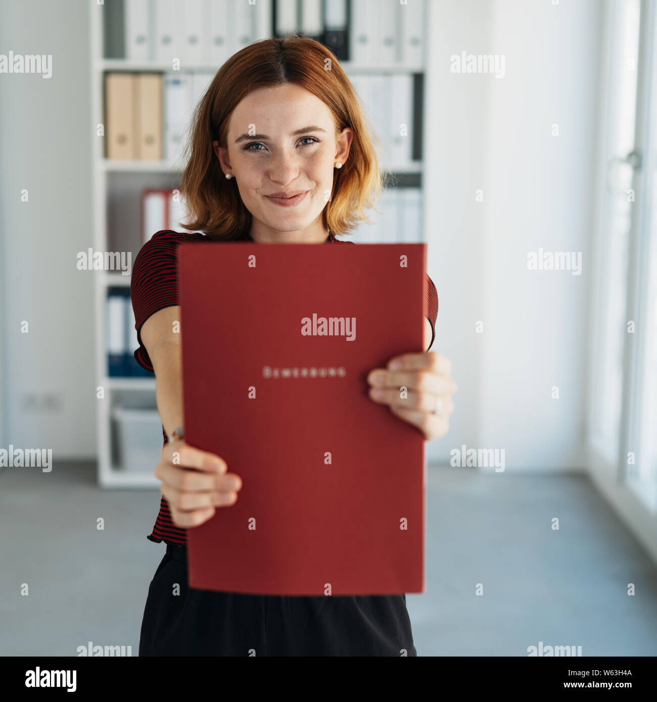 Cv woman curriculum vitae High Resolution Stock Photography and Images ...