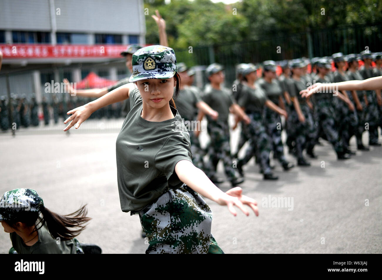Military recruits in training hi-res stock photography and images - Alamy