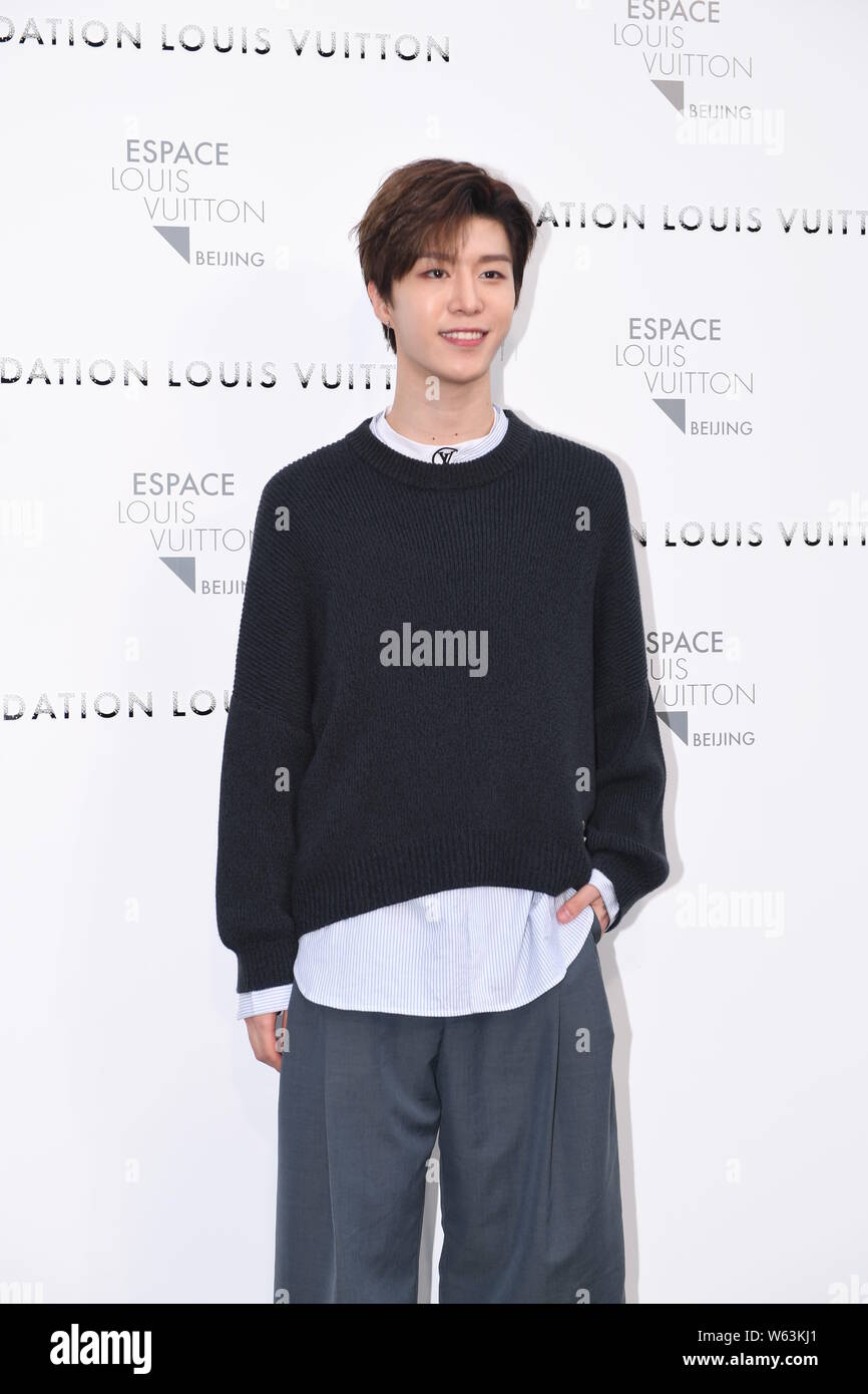 Chinese singer Fan Chengcheng, the younger brother of actress Fan ...