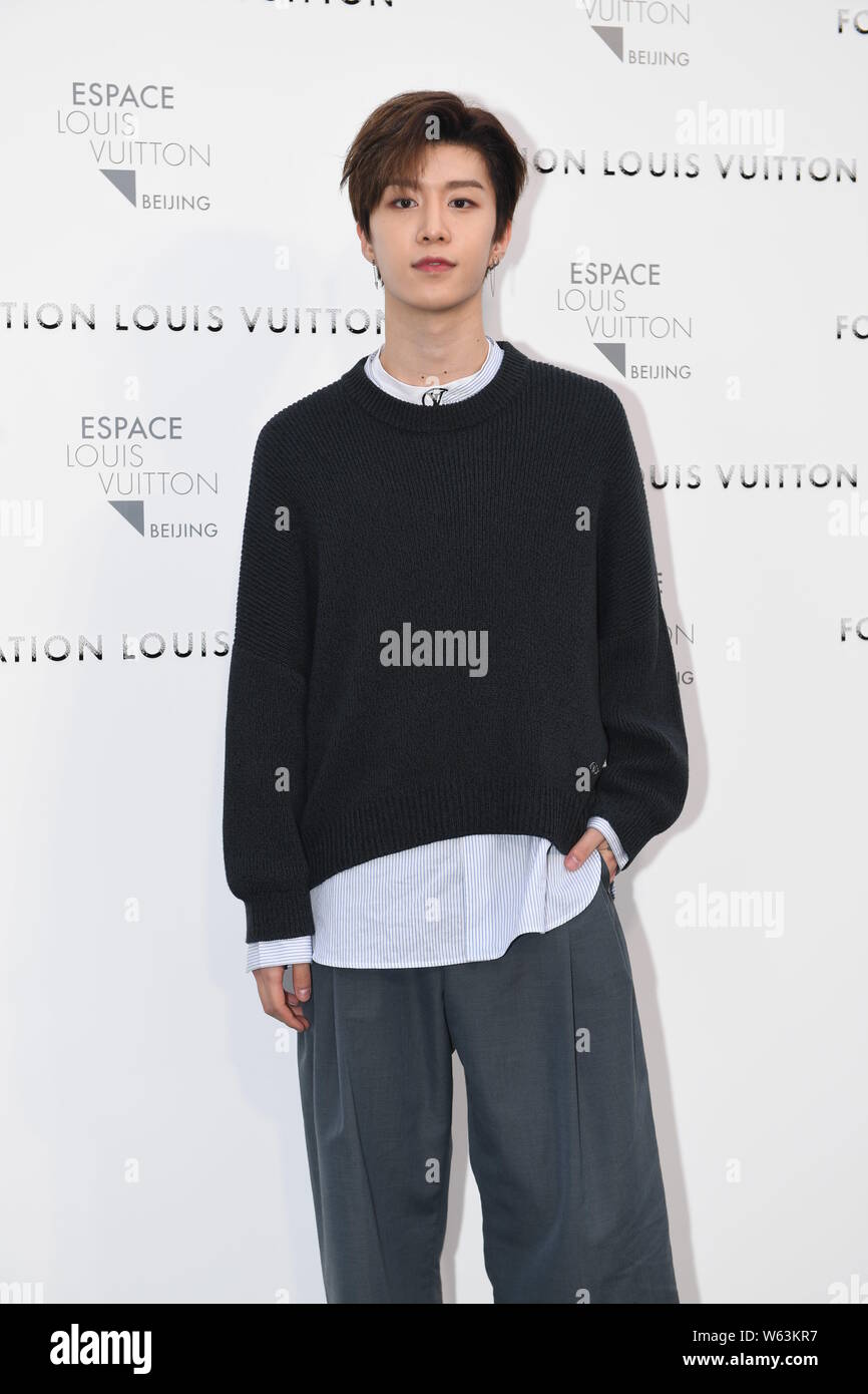 Chinese singer Fan Chengcheng, the younger brother of actress Fan ...