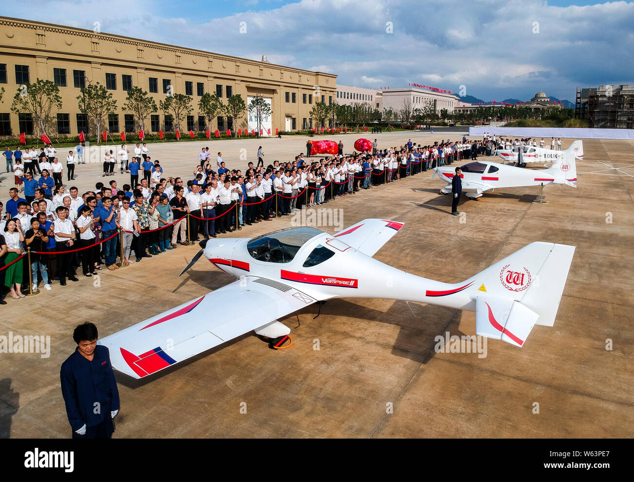 New small airplanes self-developed and built by Wanfeng aviation town ...