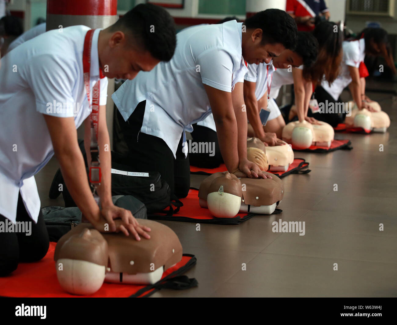 First aider hi-res stock photography and images - Alamy