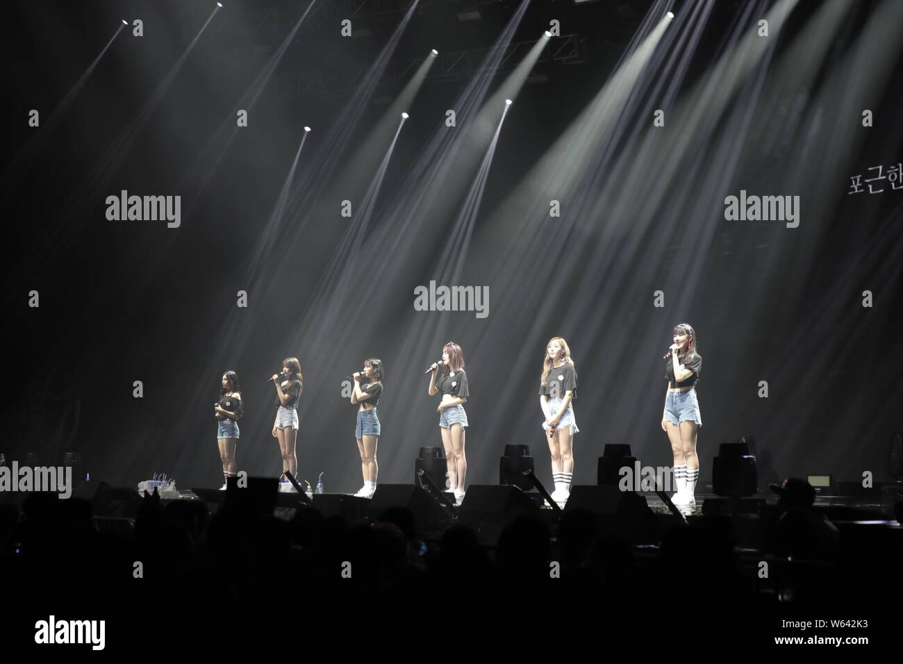 Members of South Korean girl group GFriend perform during the 2018 ...