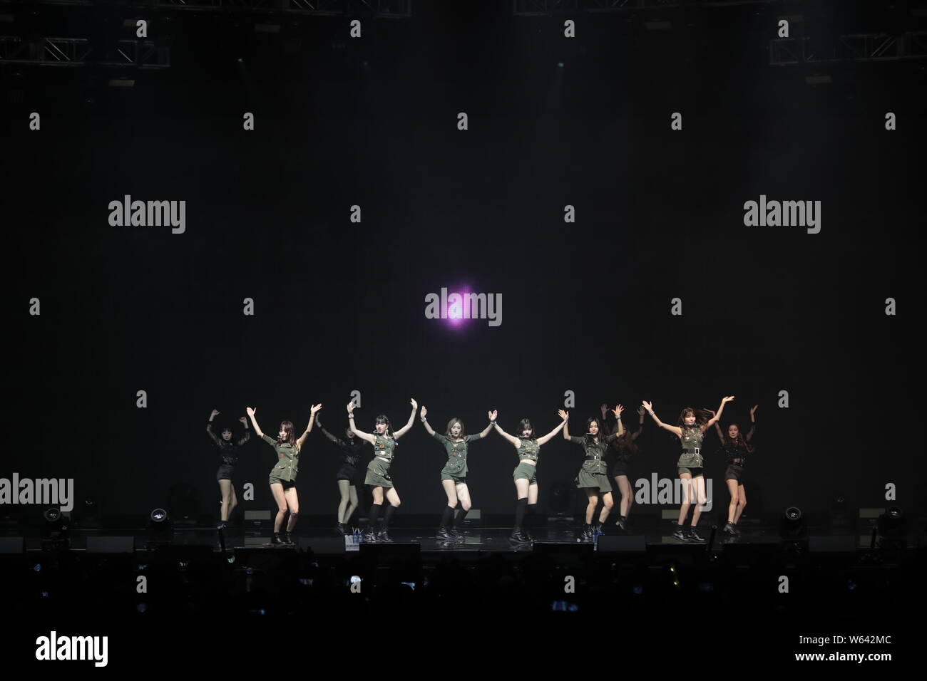 Members of South Korean girl group GFriend perform during the 2018 ...