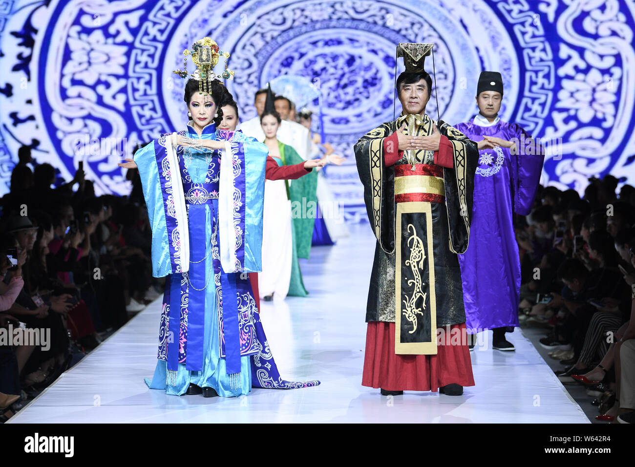 Models display new creations at the Jiang Xuanmin x Four famous Chinese ...