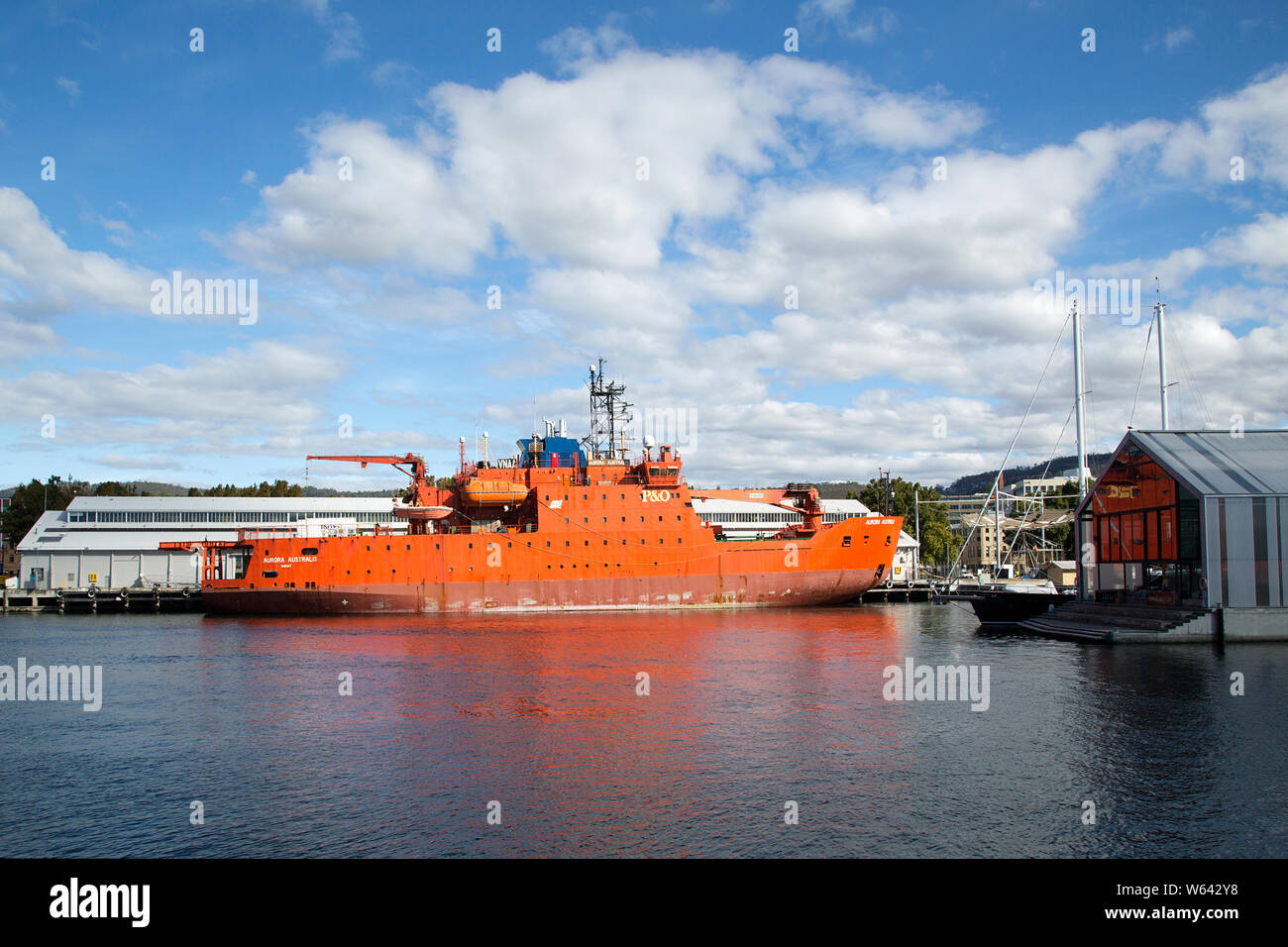 Ice breaker ship hi-res stock photography and images - Alamy