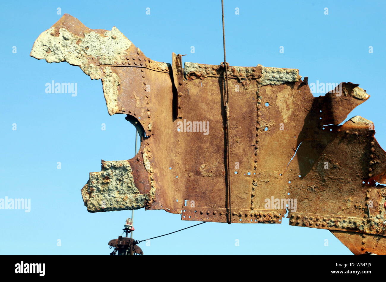 Chinese warship hi-res stock photography and images - Alamy