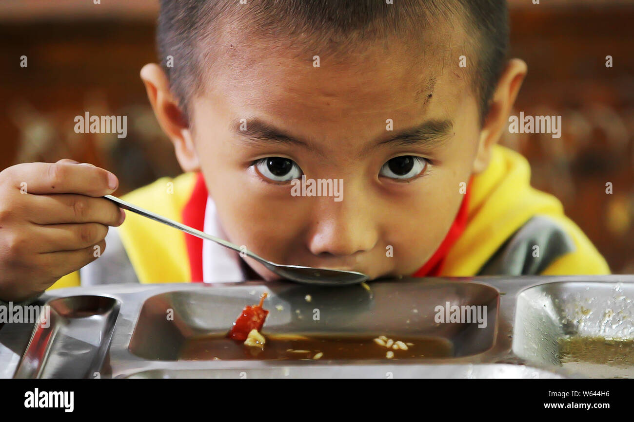 Student meal hi-res stock photography and images - Alamy