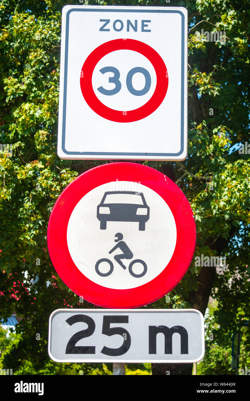 Dutch road sign: Prohibited for all motor vehicles that can drive ...
