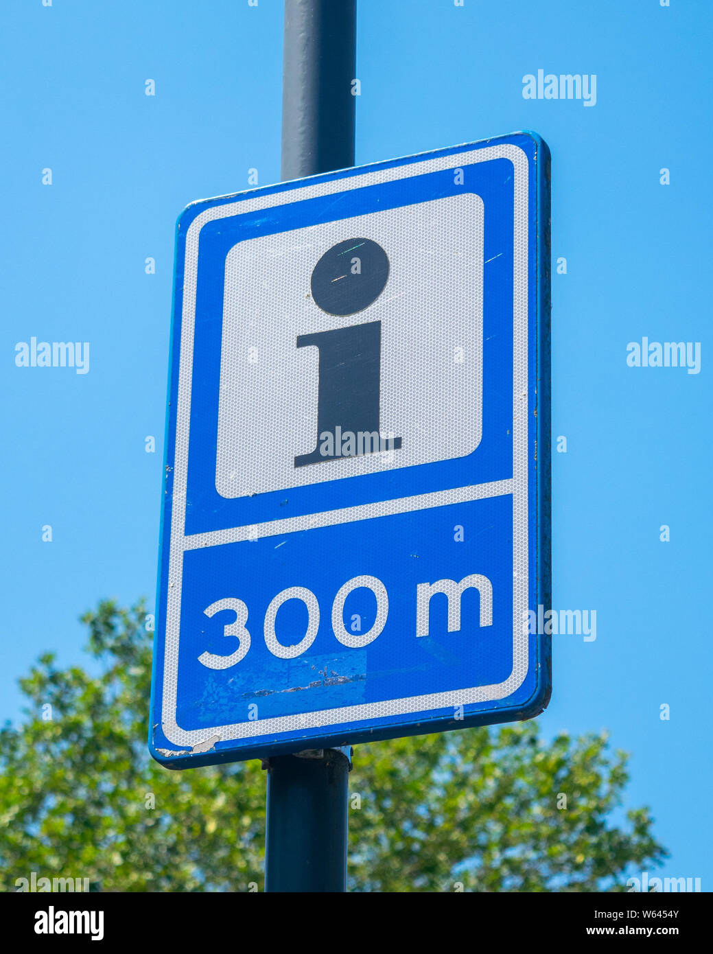 Dutch traffic sign: information over 300 meters Stock Photo - Alamy