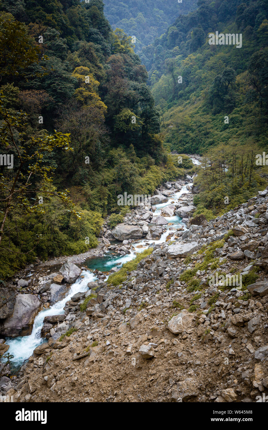 View of a river on the Gochela trekking trail to the Kanchenjunga ...