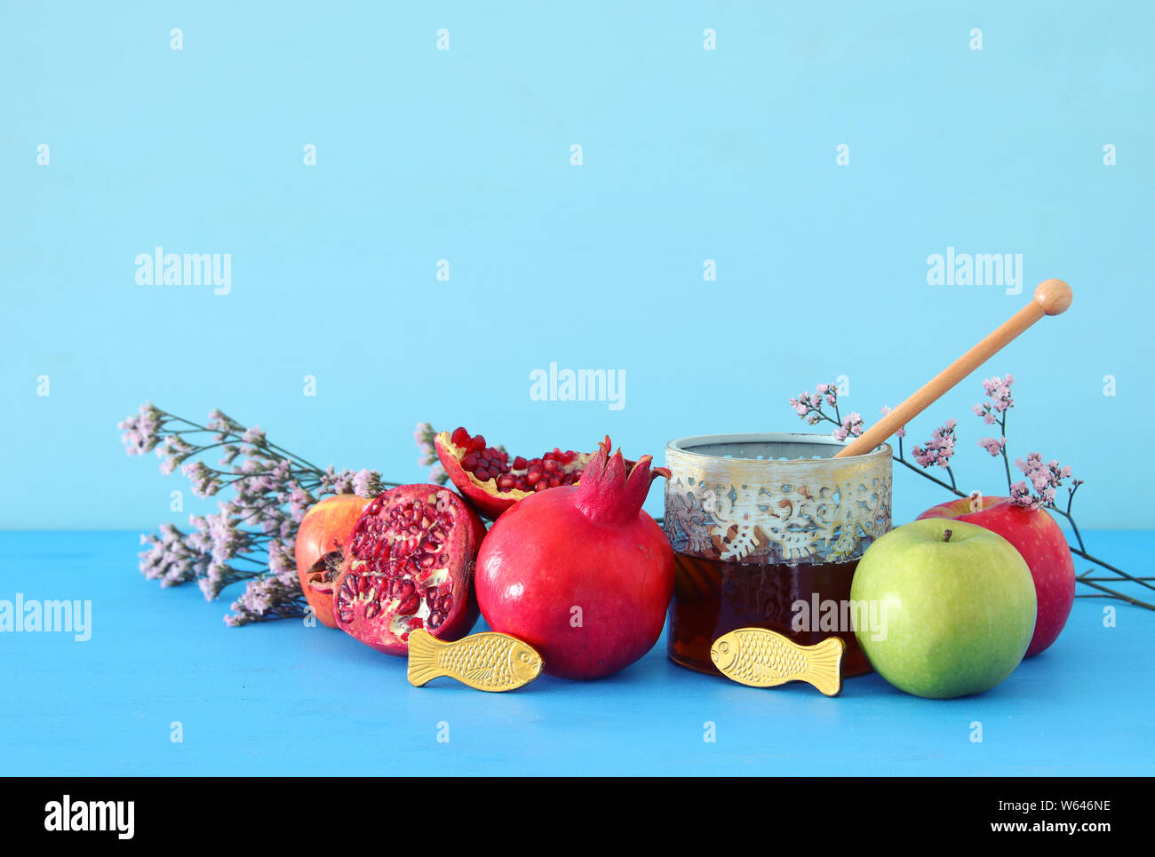 religion image of Rosh hashanah (jewish New Year holiday) concept. Traditional symbols Stock ...