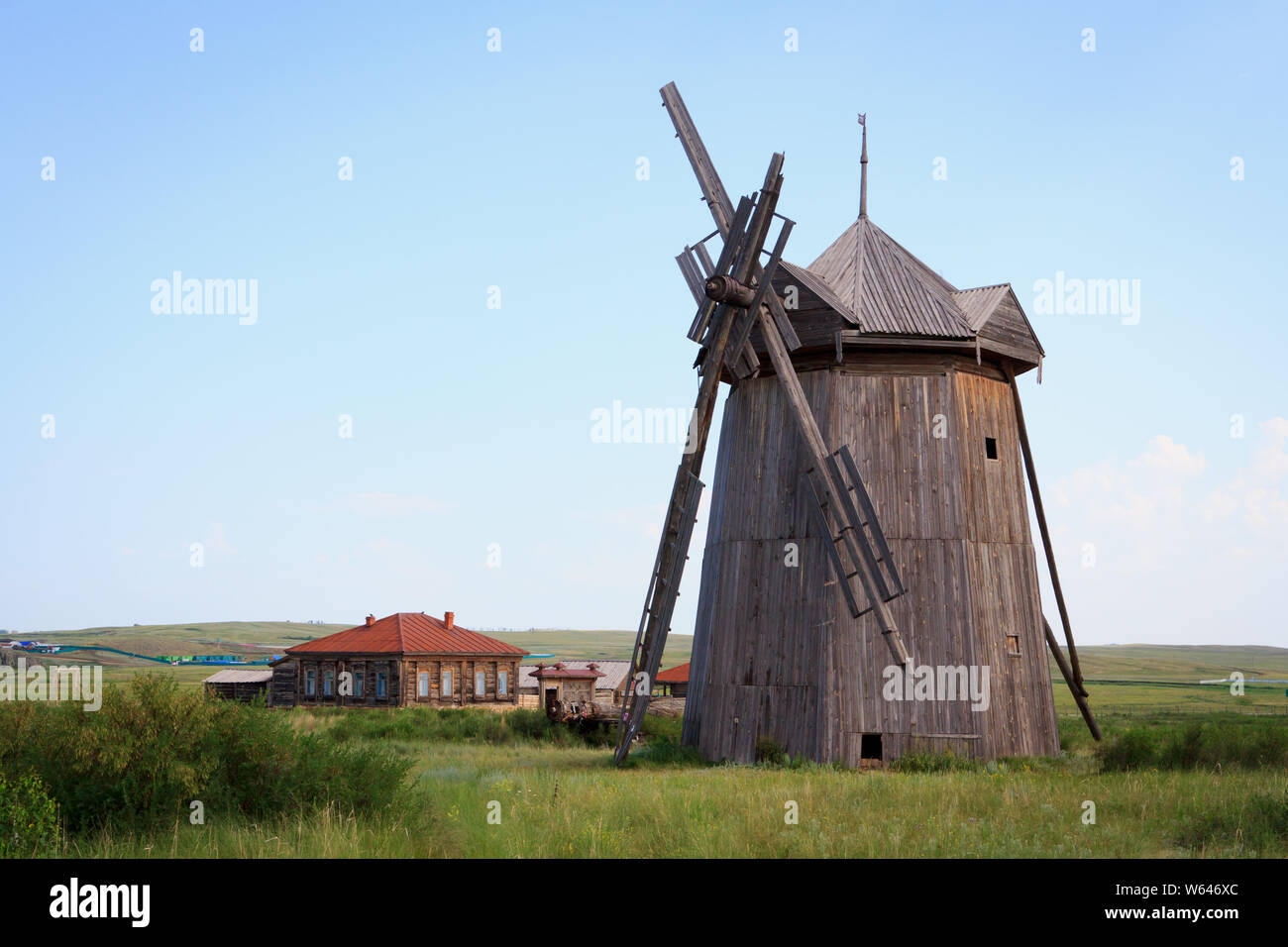 The windmill with broken blades Stock Photo - Alamy