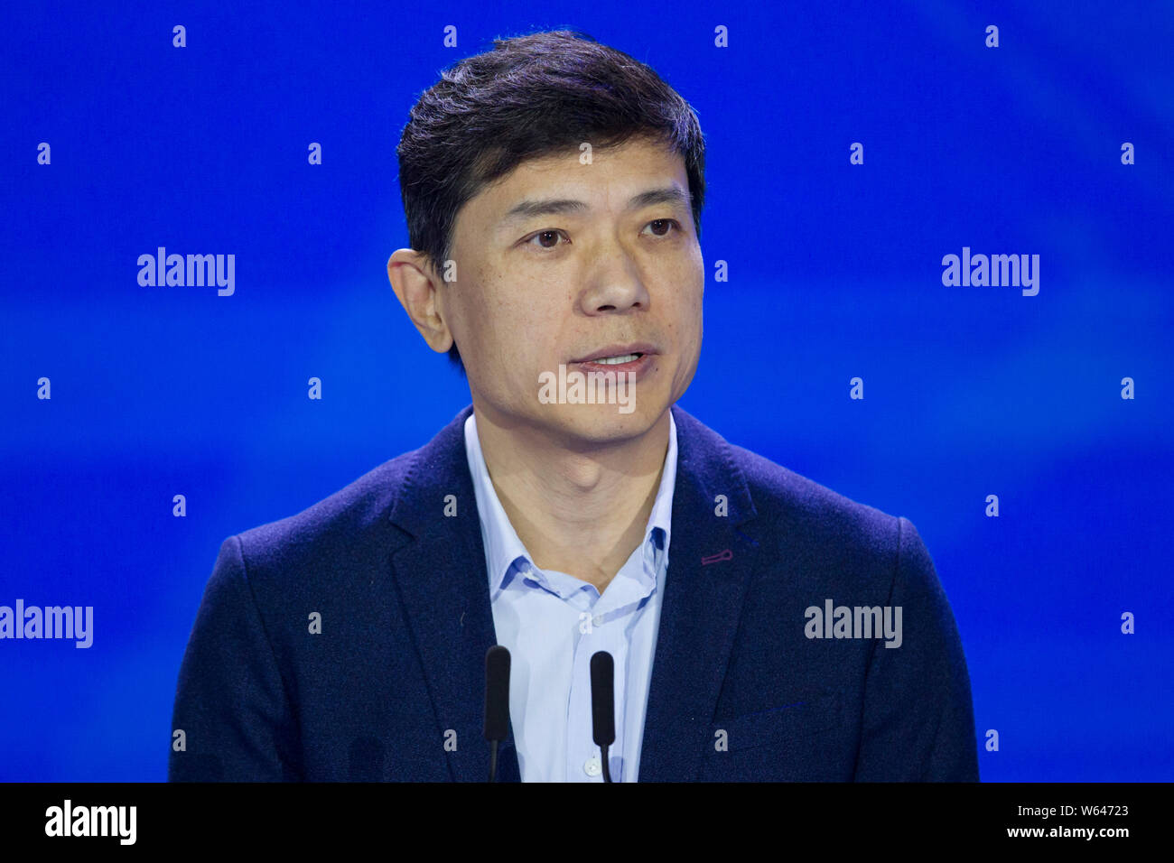 Robin Li Yanhong, Chairman and CEO of Baidu Inc., delivers a speech ...
