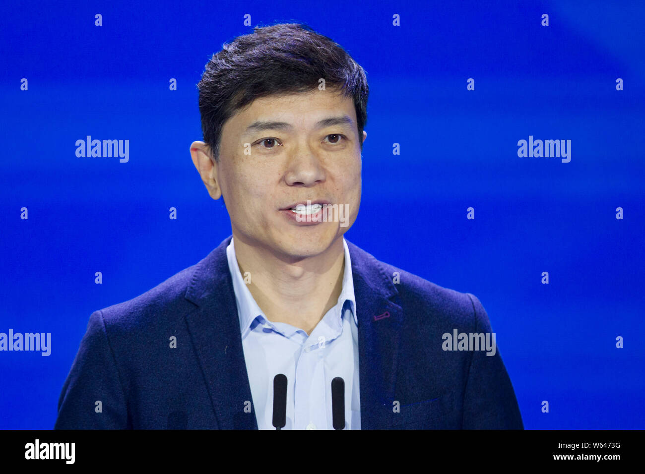 Robin Li Yanhong, Chairman and CEO of Baidu Inc., delivers a speech ...