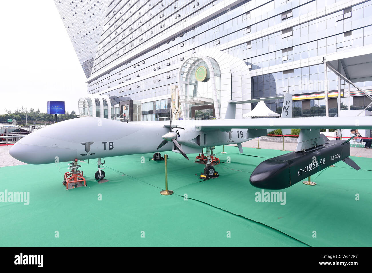 Attack drone hi-res stock photography and images - Alamy