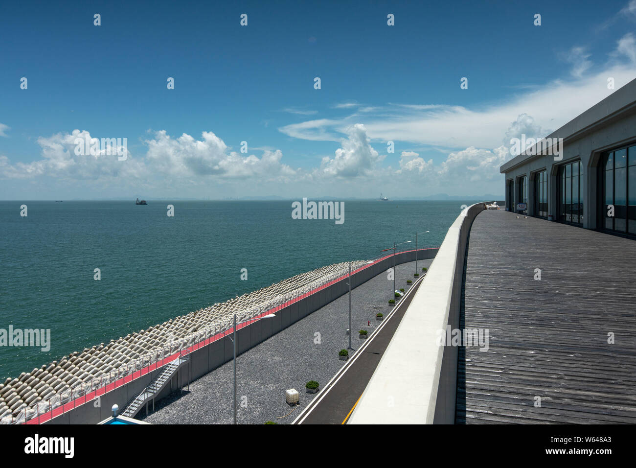 --FILE--A view of the world's longest cross-sea bridge, the Hong Kong ...