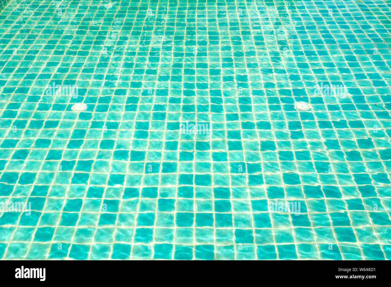 Wave to swimming pool hi-res stock photography and images - Alamy