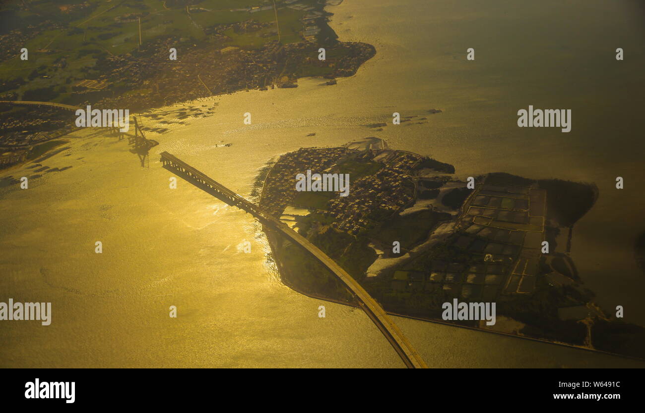 --FILE--An aerial view of the Puqian Bridge, China's strongest ...