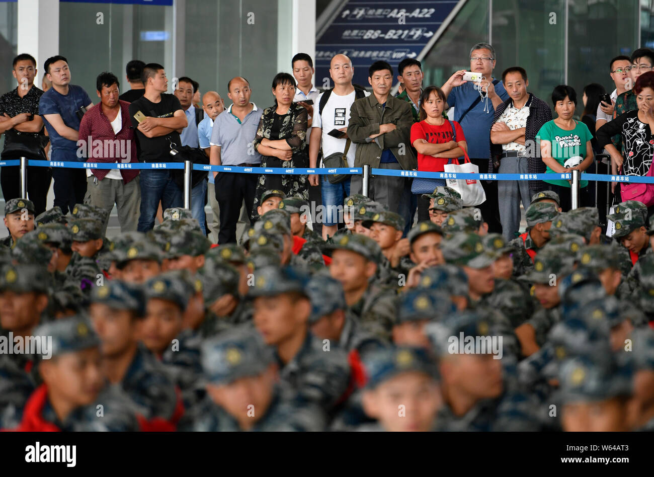 Stand in the queue hi-res stock photography and images - Alamy