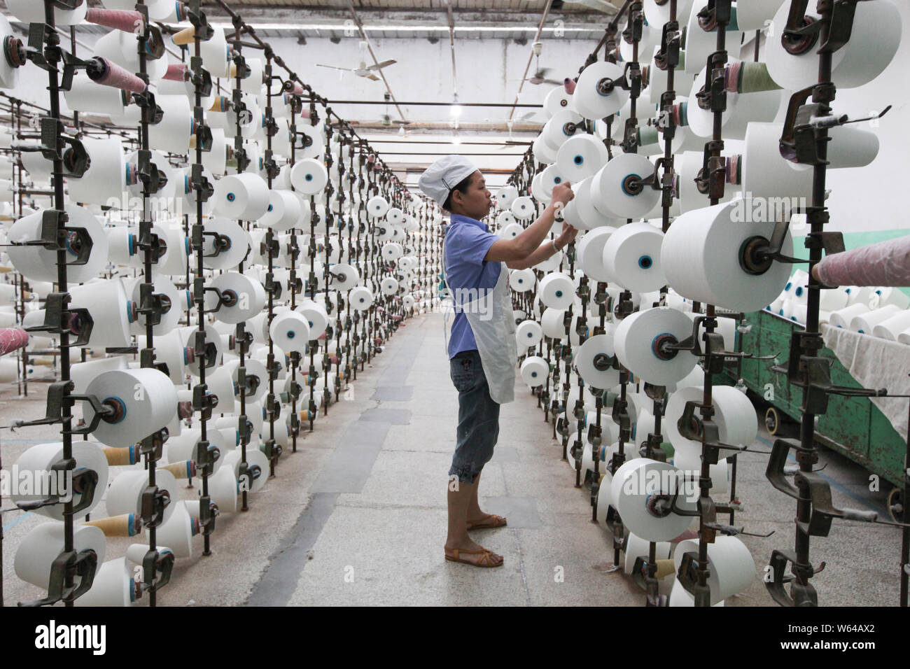 Female fujian province hi-res stock photography and images - Alamy