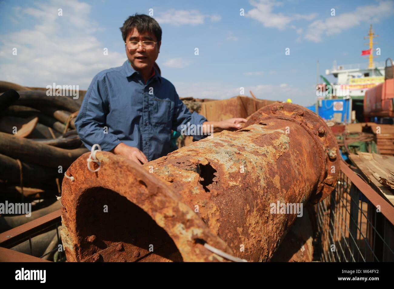 Jingyuan cruiser hi-res stock photography and images - Alamy