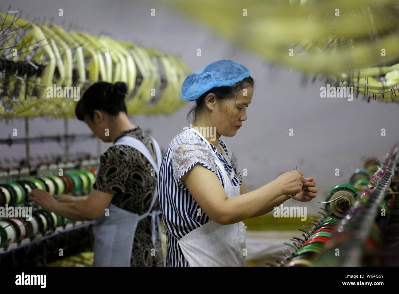 Silk production china hi-res stock photography and images - Alamy