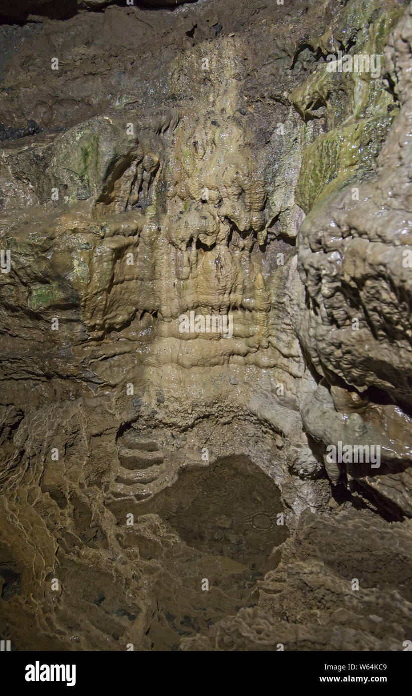 Closeup detail of geological rock formations in underground ...