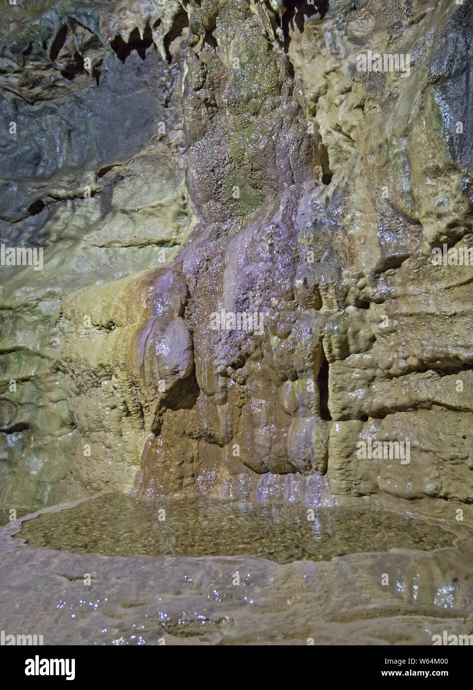 Closeup detail of geological rock formations in underground ...
