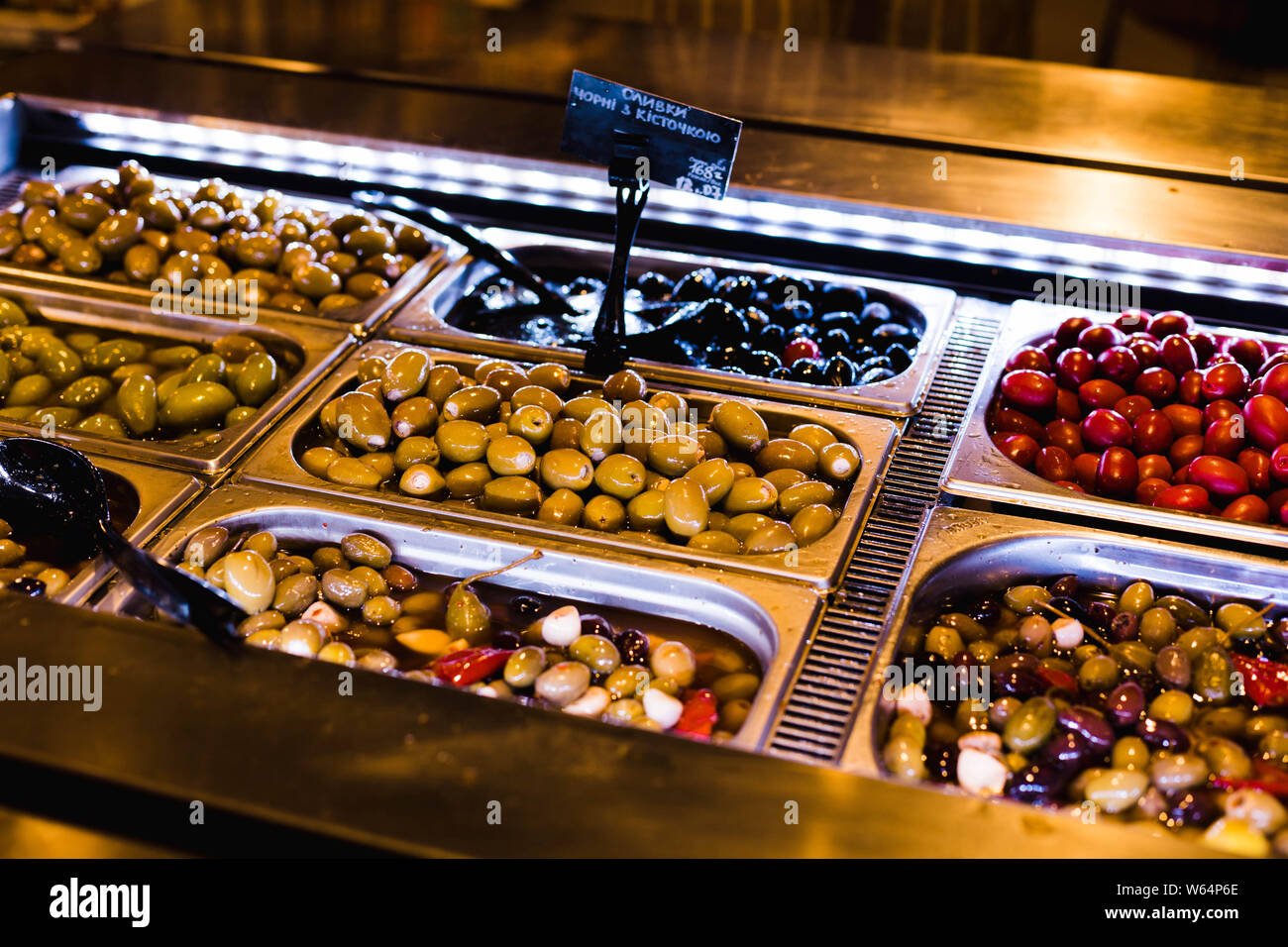 Supermarket olives hi-res stock photography and images - Alamy