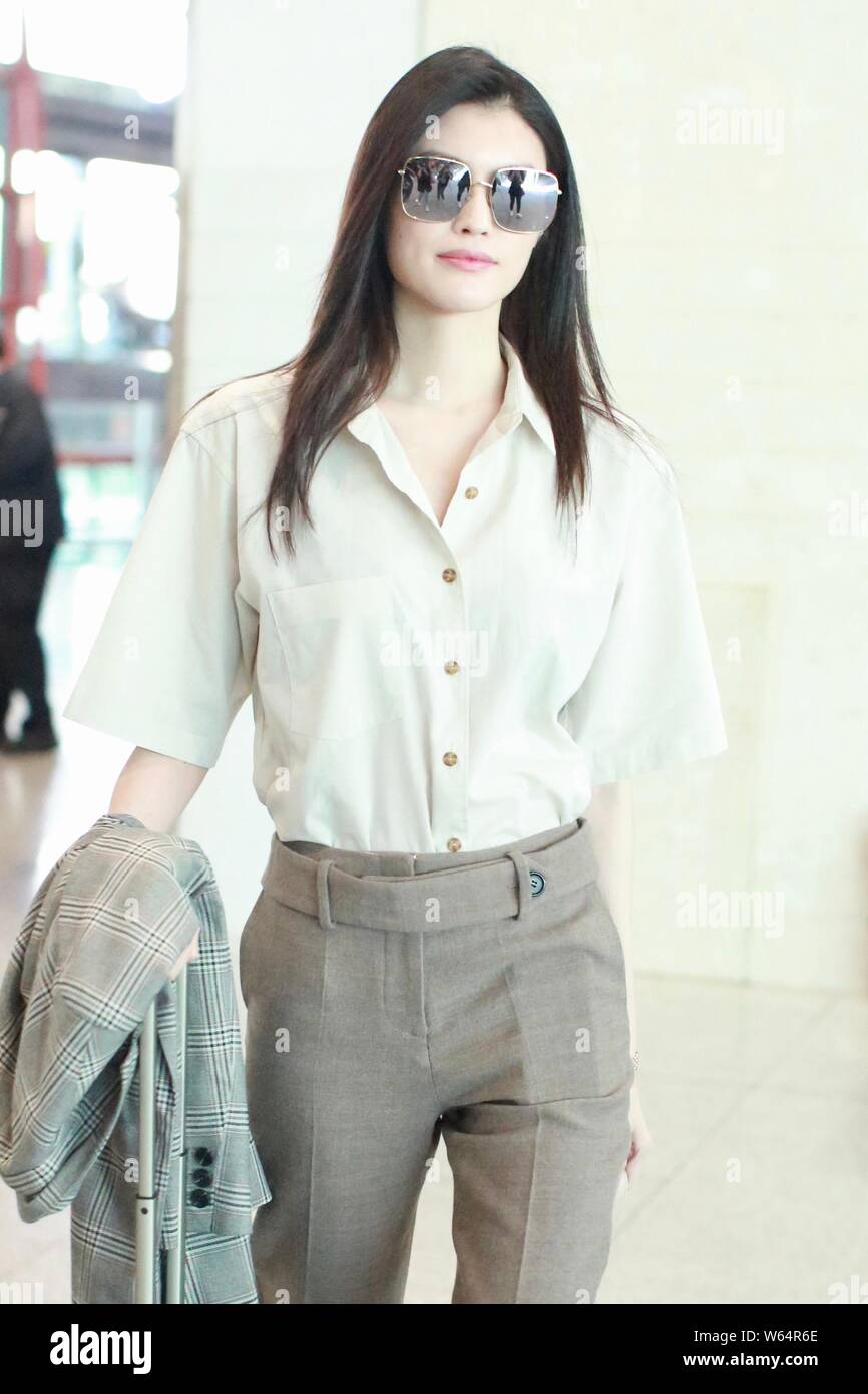 Chinese model He Sui or Sui He arrives at the Beijing Capital ...
