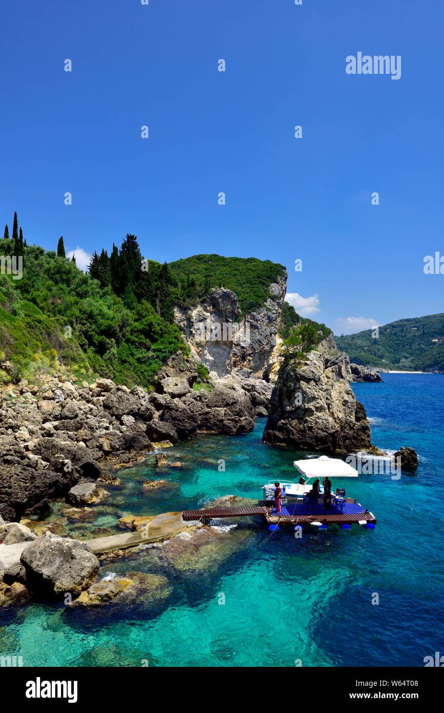 La Grotta Beach Bar High Resolution Stock Photography and Images - Alamy