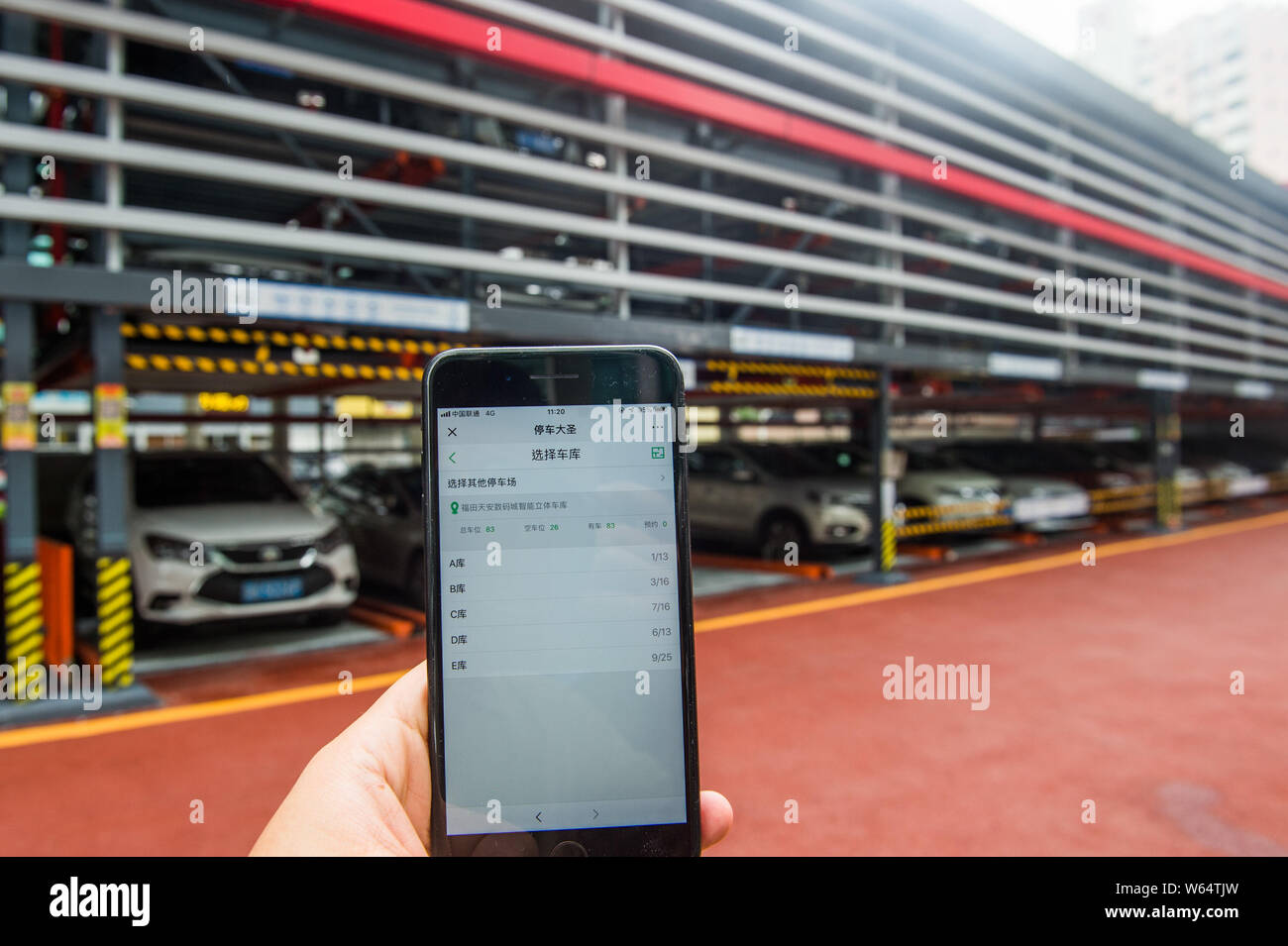 Smart parking hi-res stock photography and images - Alamy